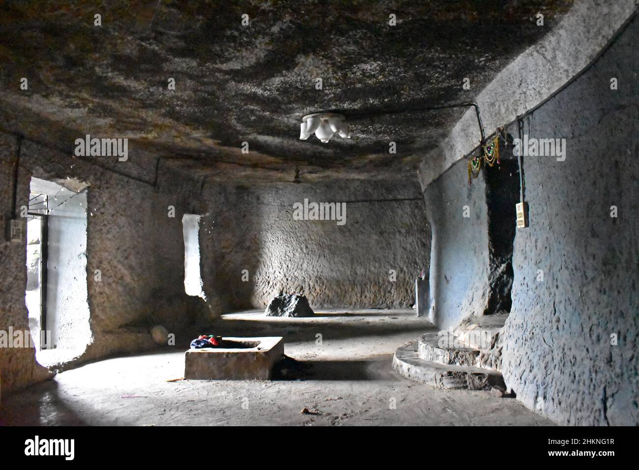 lonad caves - bhiwandi caves maharashtra Stock Photo - Alamy