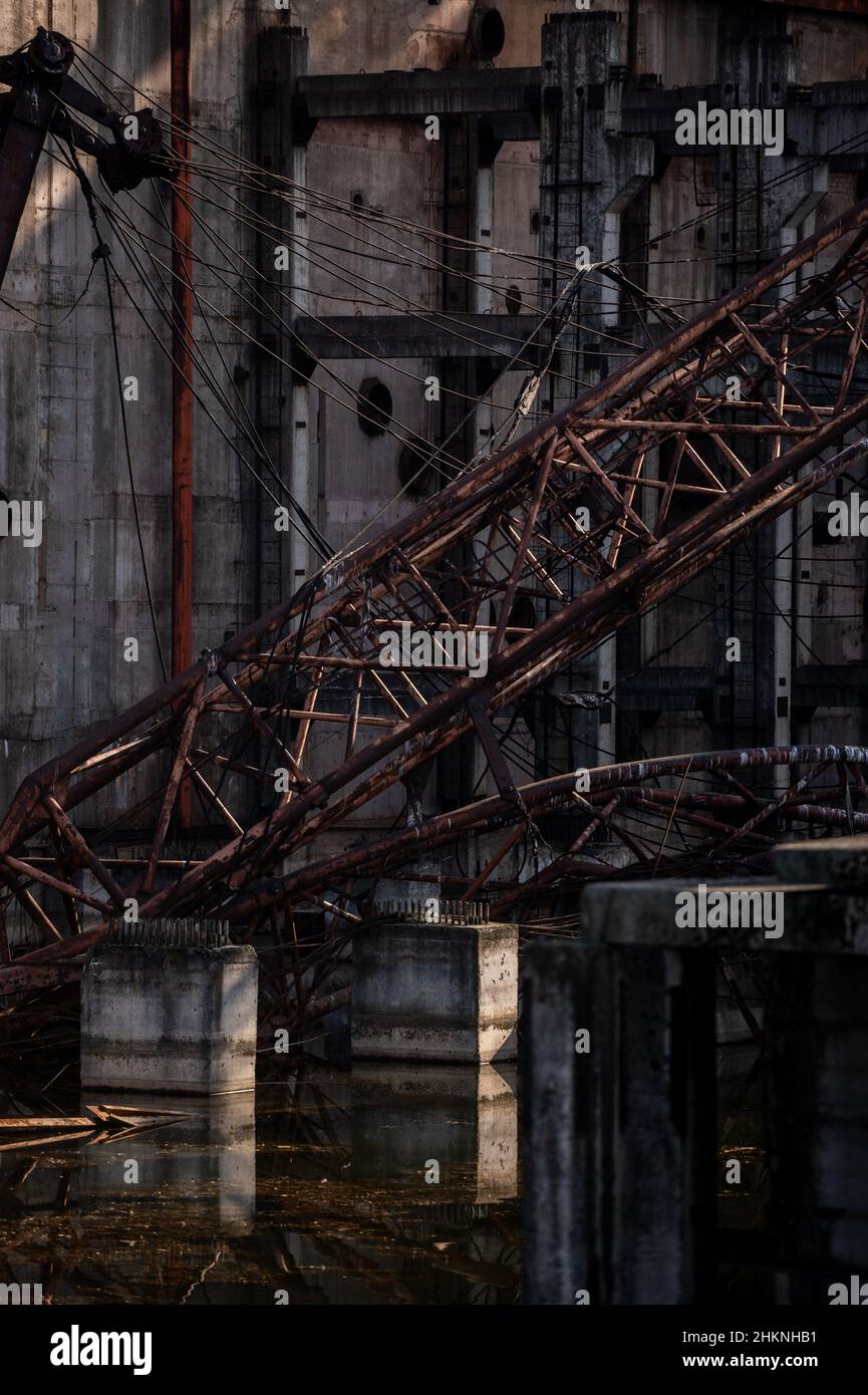 The 5th reactor at the Chernobyl Nuclear Power Plant was never finished ...