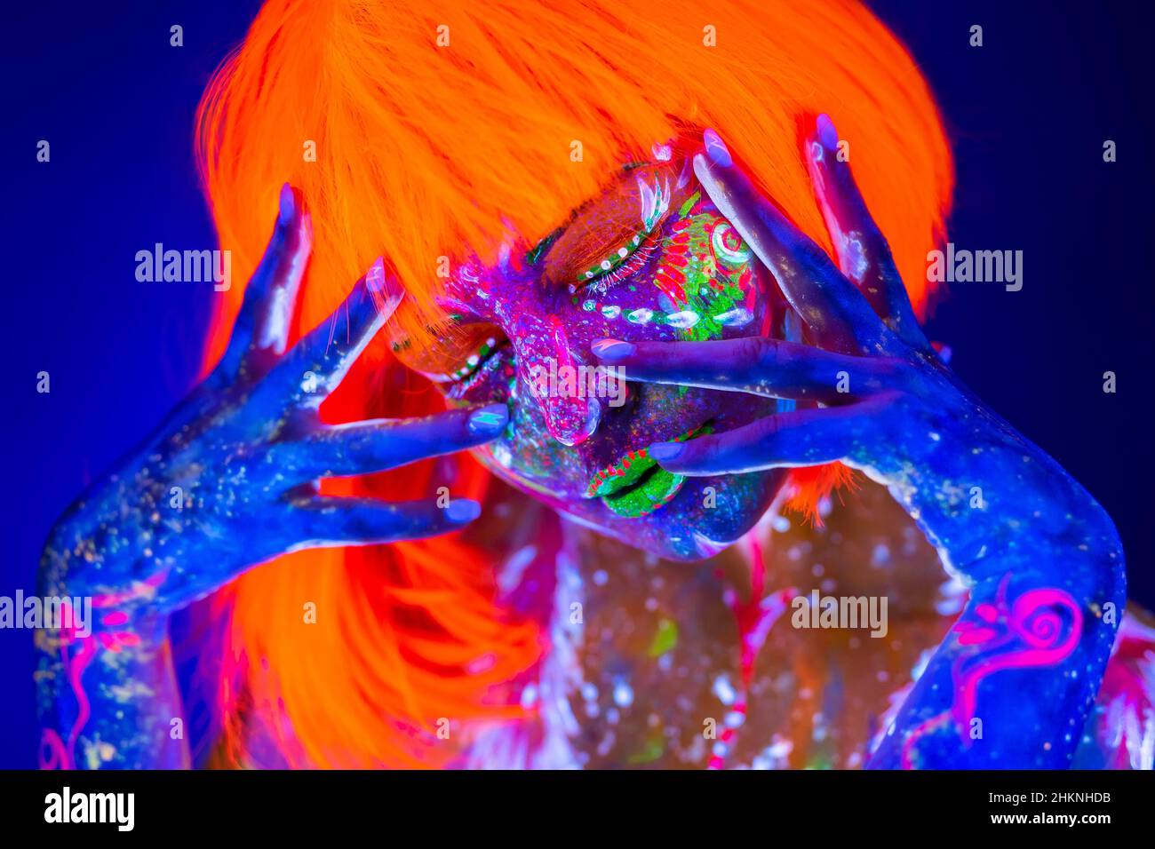 Powder paint dancer High Resolution Stock Photography and Images - Alamy