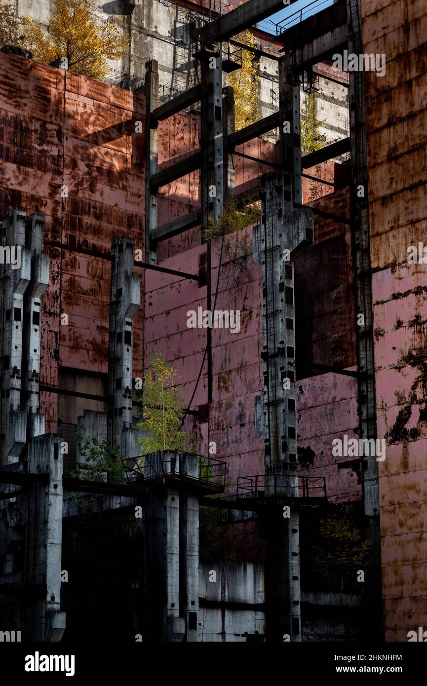 The 5th reactor at the Chernobyl Nuclear Power Plant was never finished ...