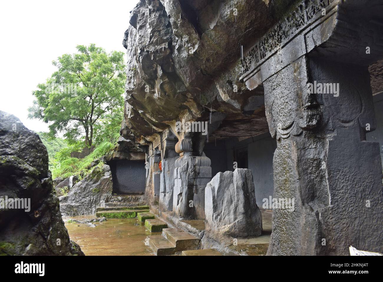 lonad caves - bhiwandi caves maharashtra Stock Photo - Alamy