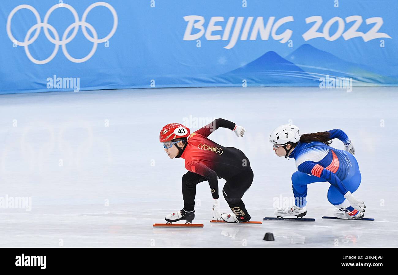 Beijing, China. 5th Feb, 2022. Fan Kexin (L) of China competes during ...