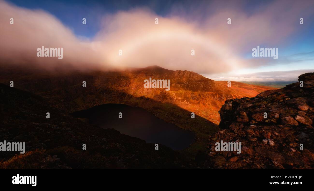 Spectacular mountain range hi-res stock photography and images - Alamy