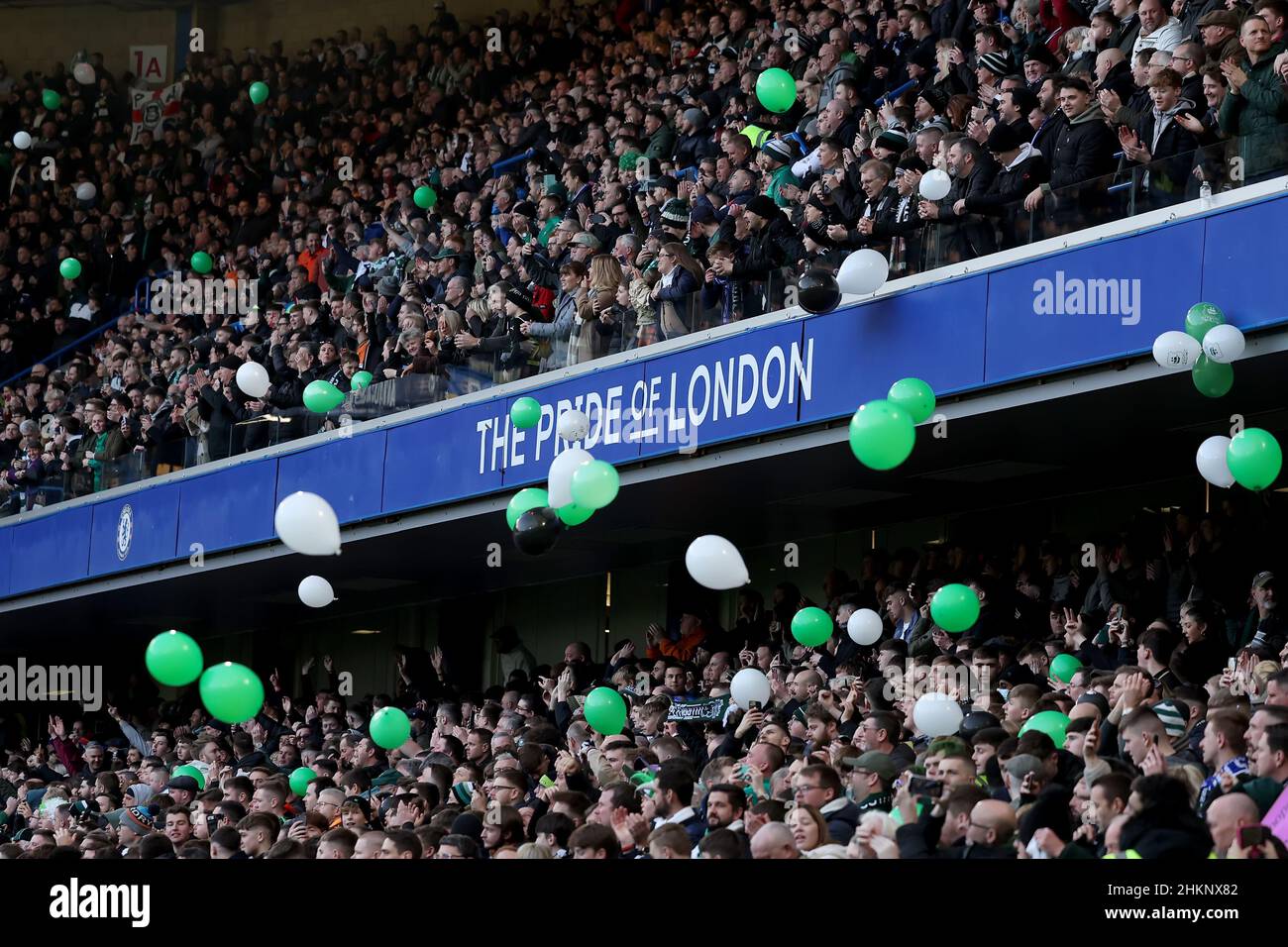 Chelsea fans cheer on their team hi-res stock photography and images ...