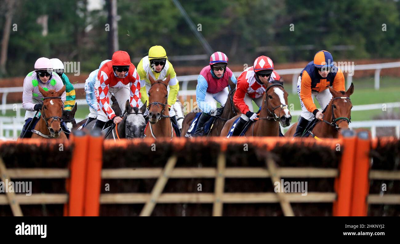 Dublin racing festival 2022 view hi-res stock photography and images ...