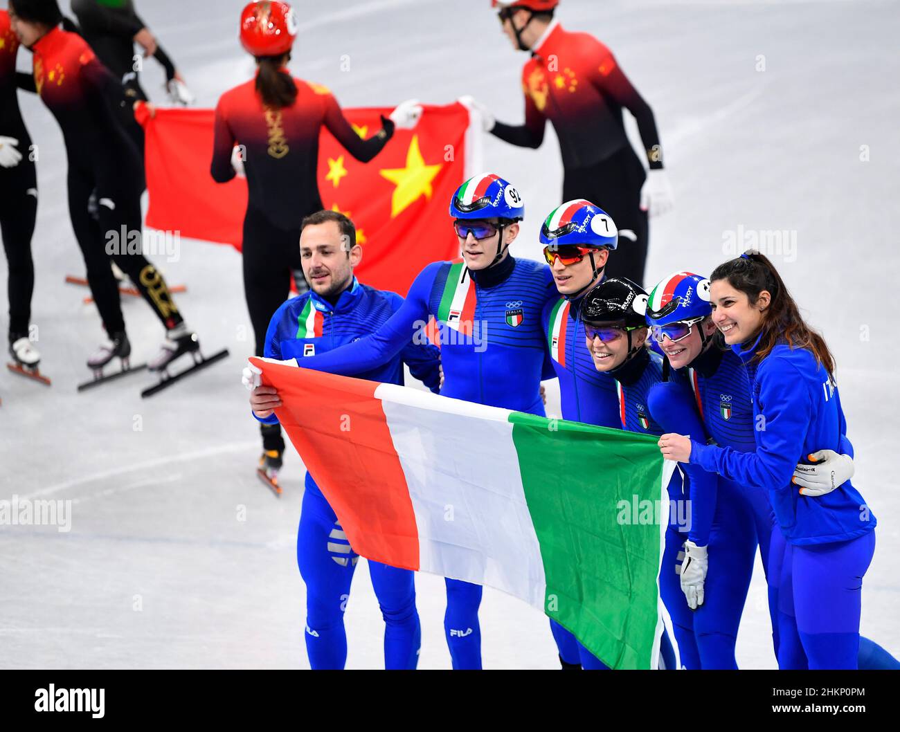 Relay race team asia hi-res stock photography and images - Alamy