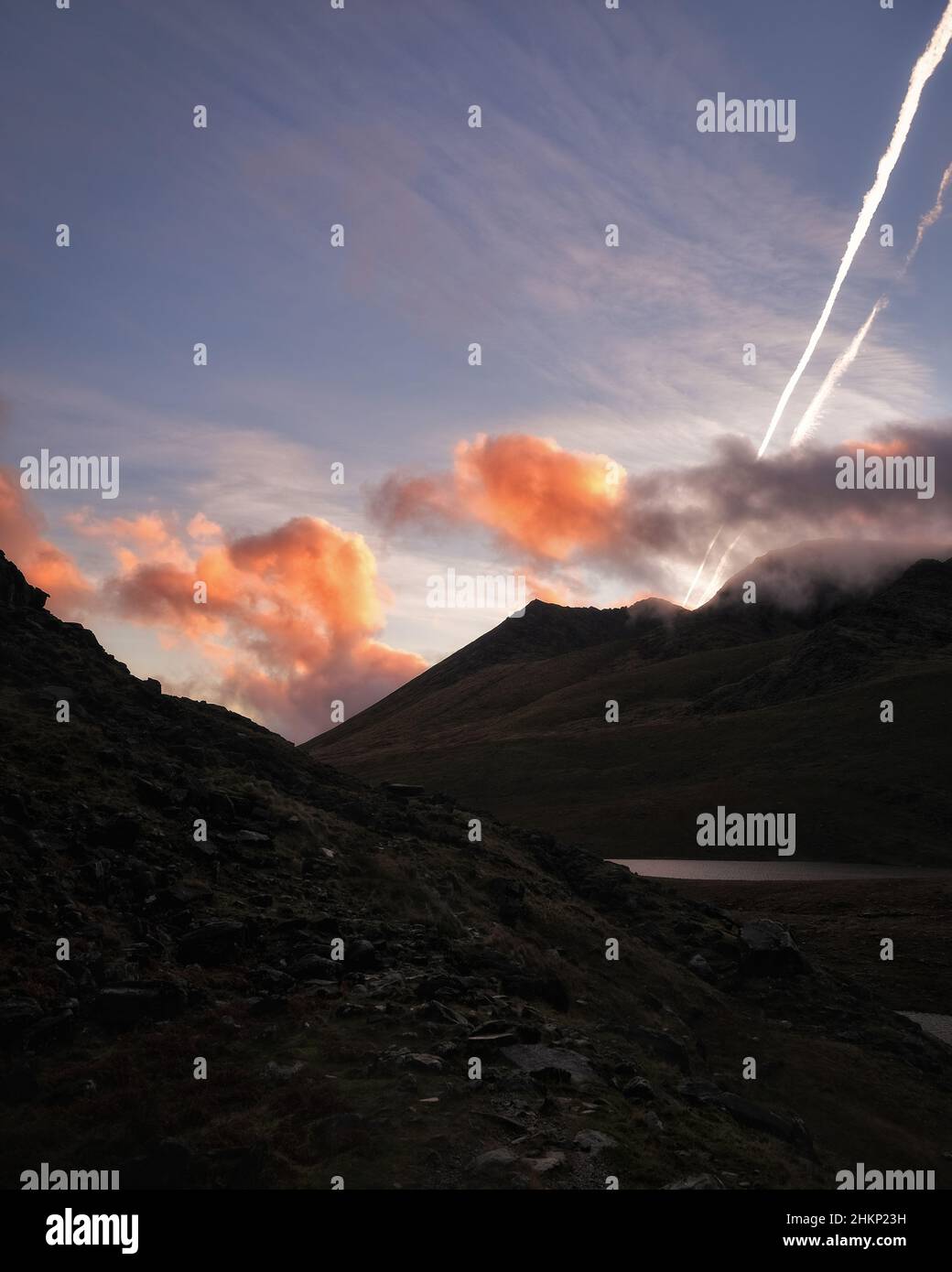 Spectacular McGillycuddy Reeks mountains in morning light Stock Photo ...