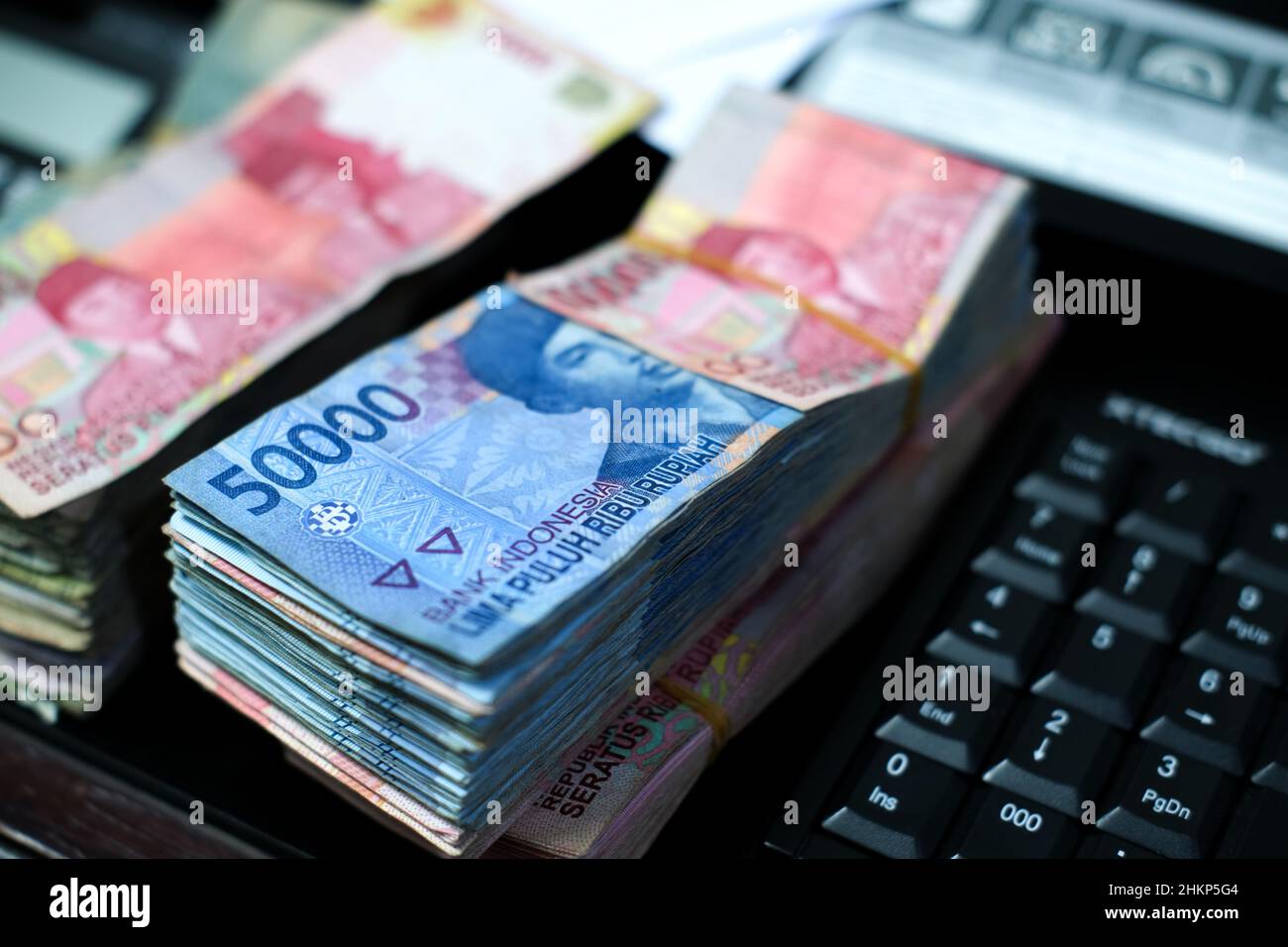 Indonesian banknotes hi-res stock photography and images - Alamy