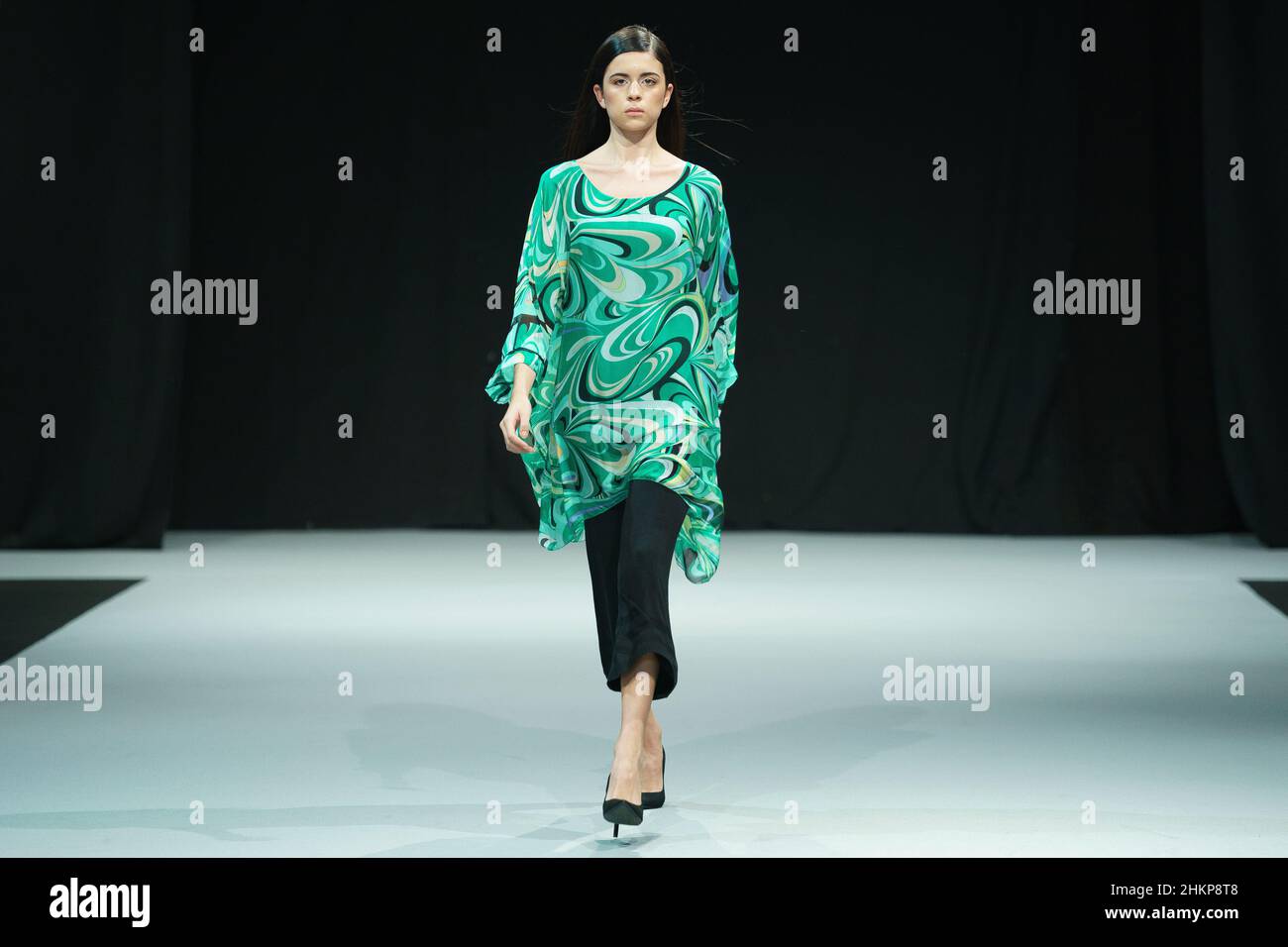 Polita moda fashion show hi-res stock photography and images - Alamy
