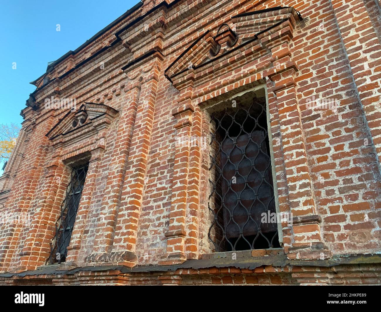 Ruins of an old red brick church Stock Photo - Alamy