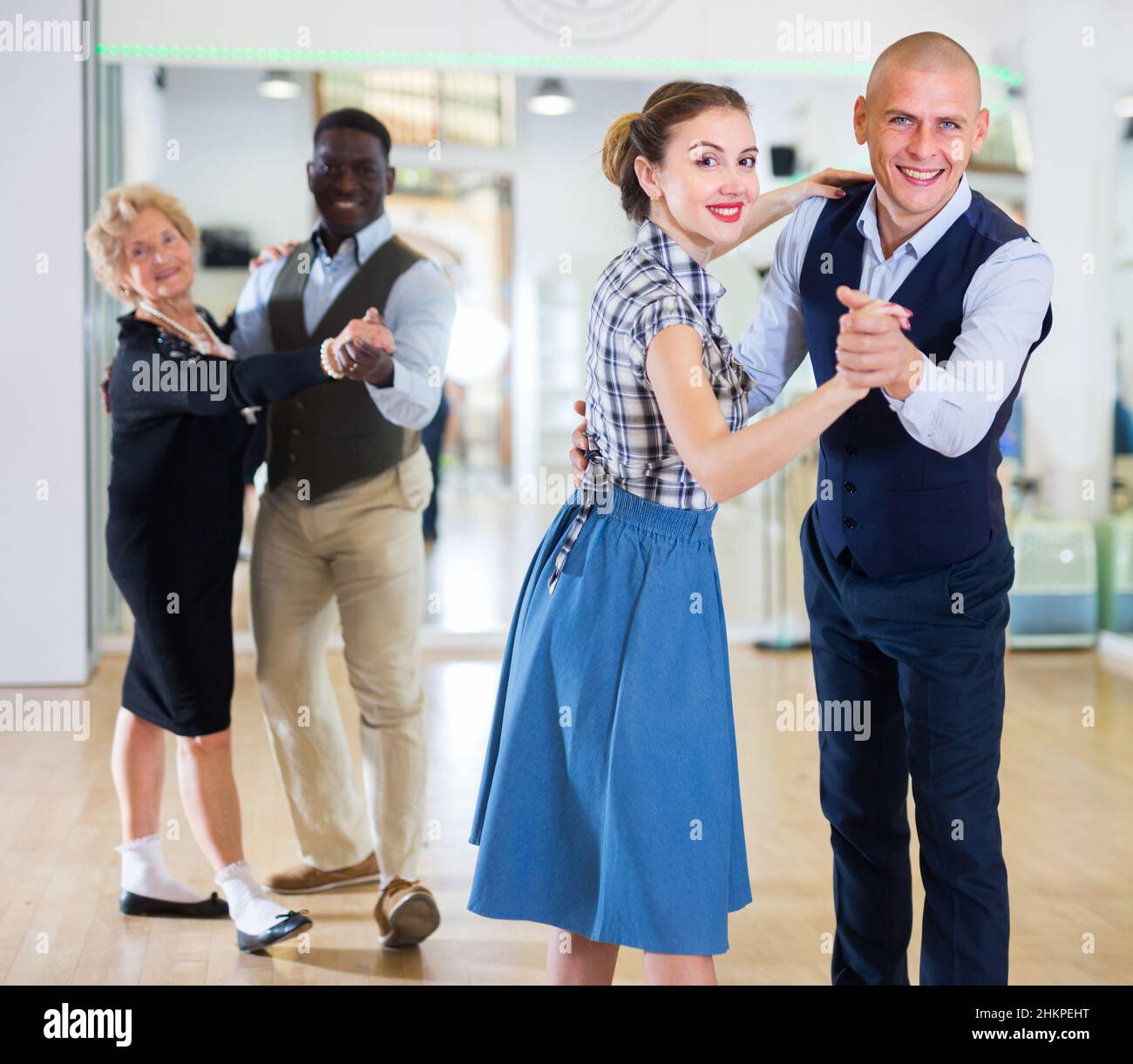 Swing dancer vintage hi-res stock photography and images - Alamy