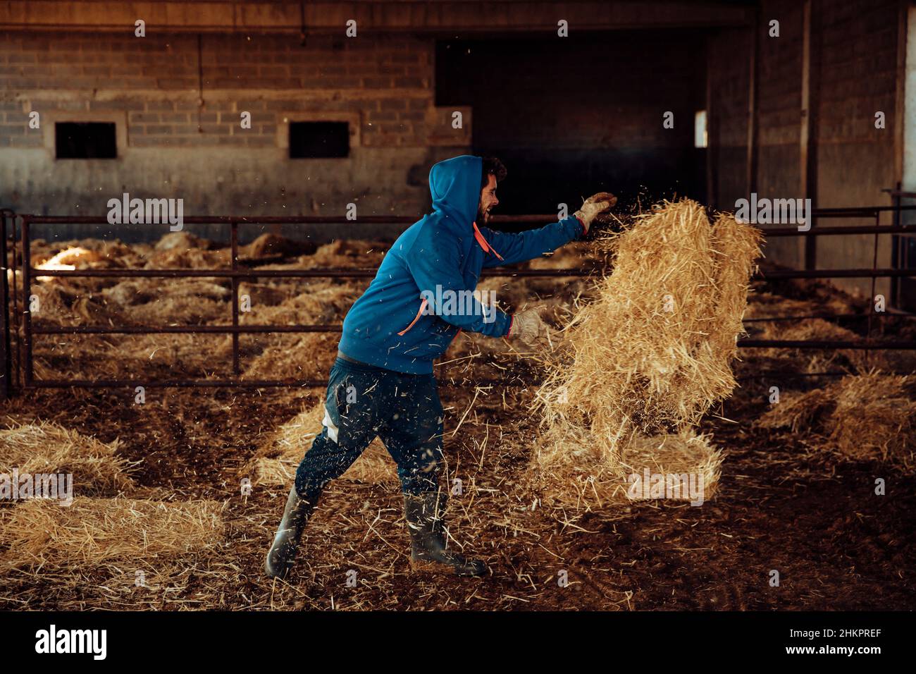 Farmer young hi-res stock photography and images - Alamy