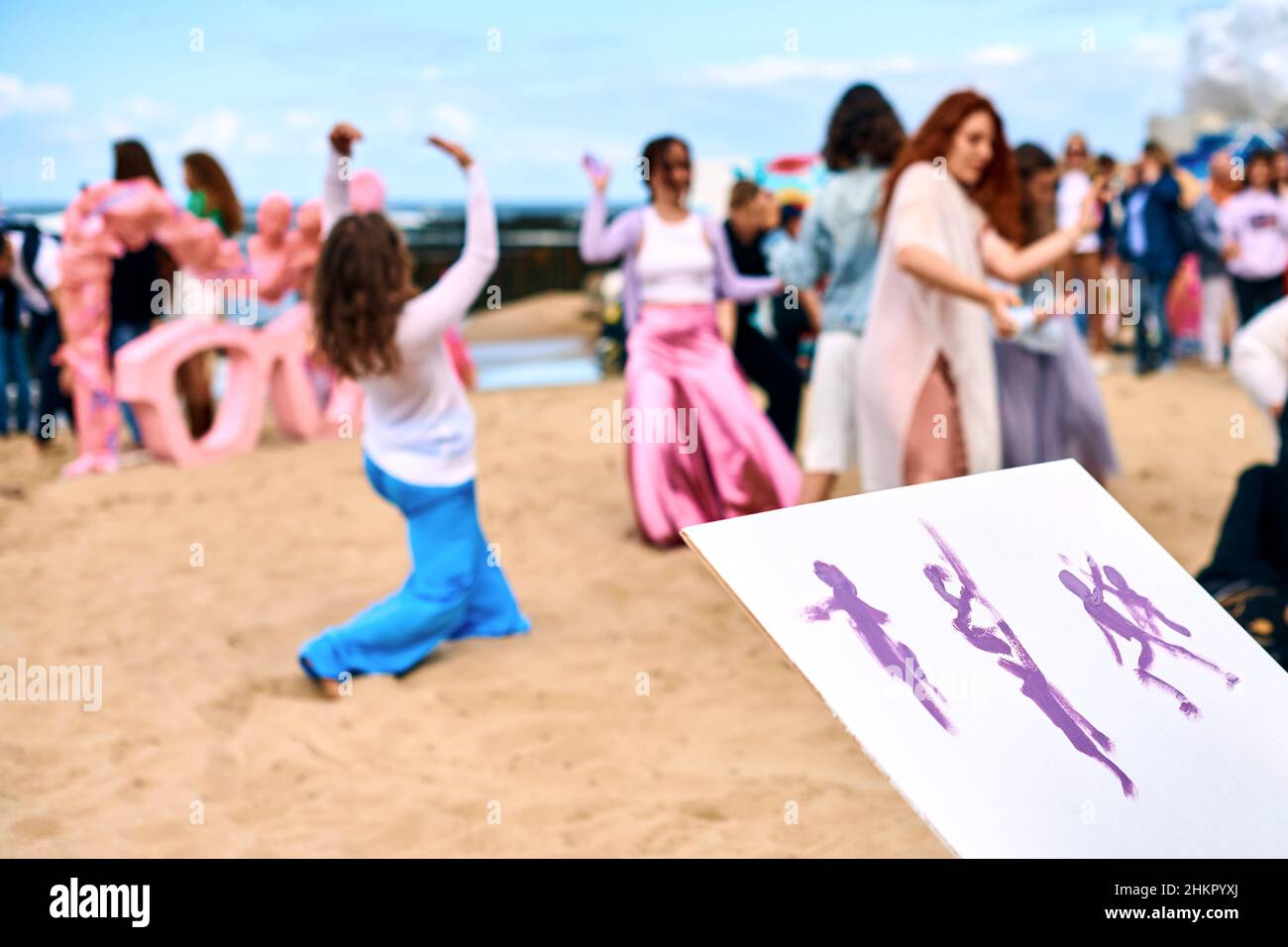 Improvisation drawing hi-res stock photography and images - Alamy