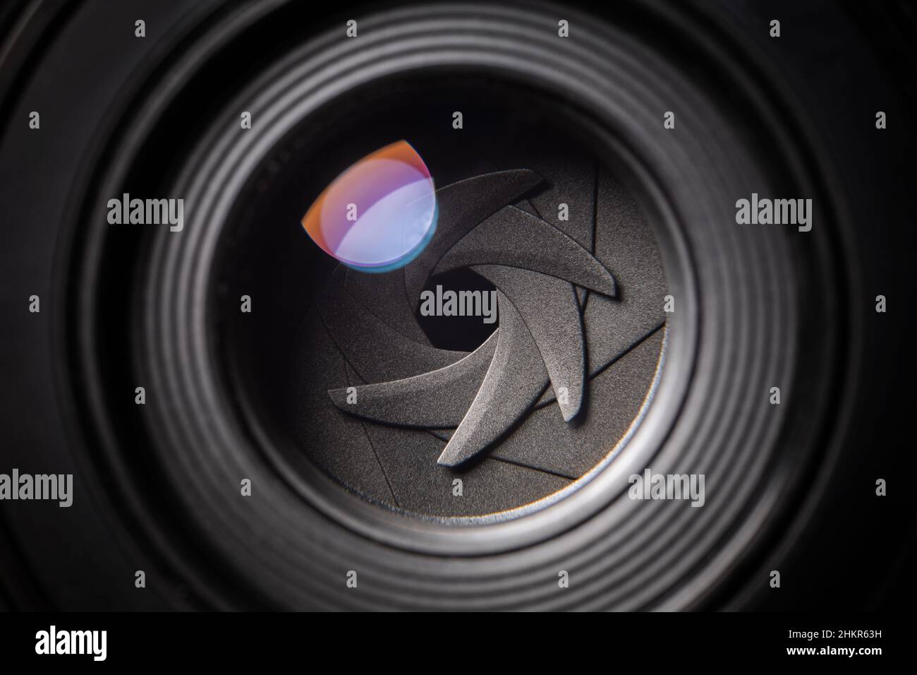 Lens aperture hi-res stock photography and images - Alamy