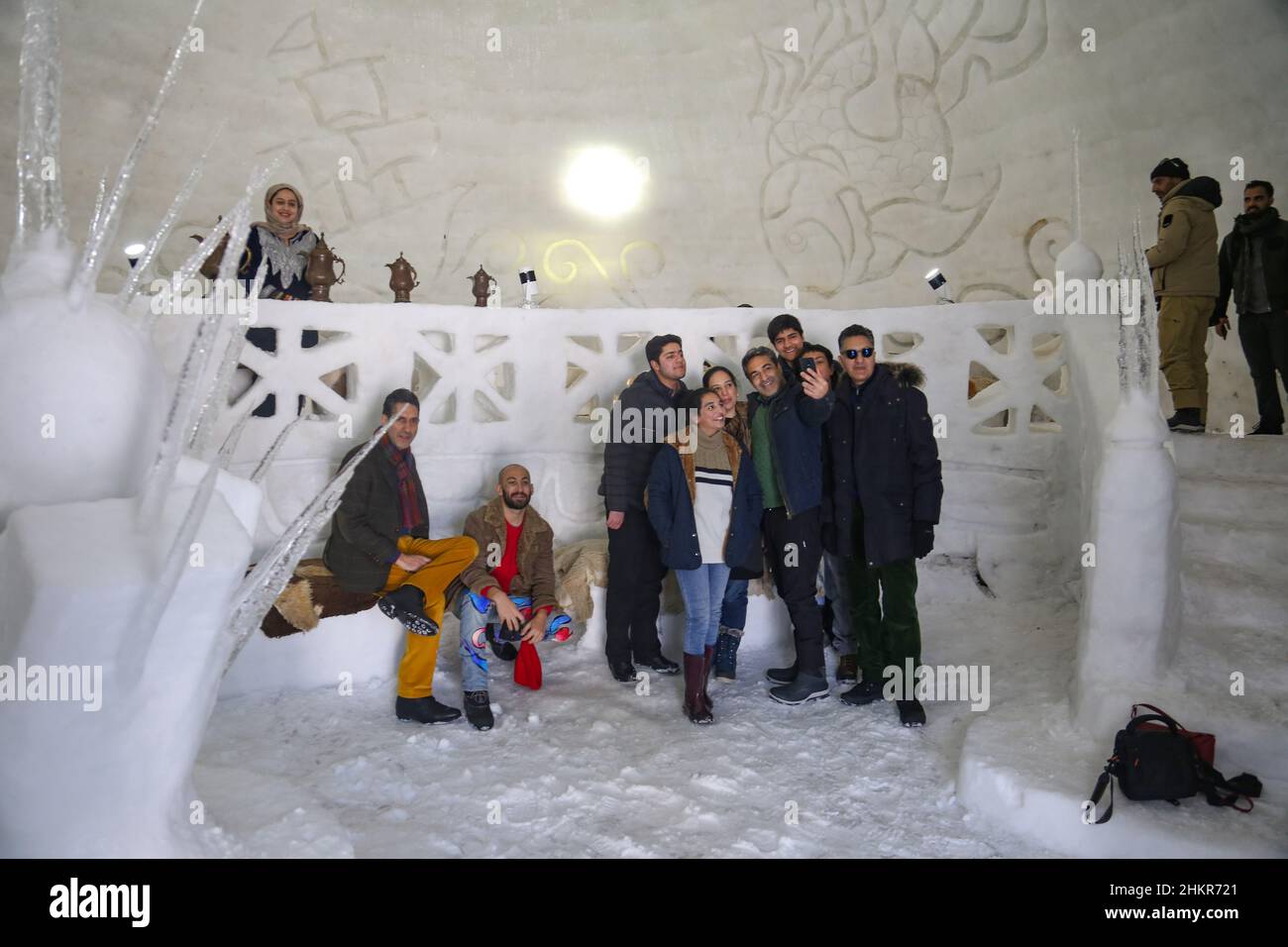 Srinagar, India. 05th Feb, 2022. Indian tourists takes selfie inside ...
