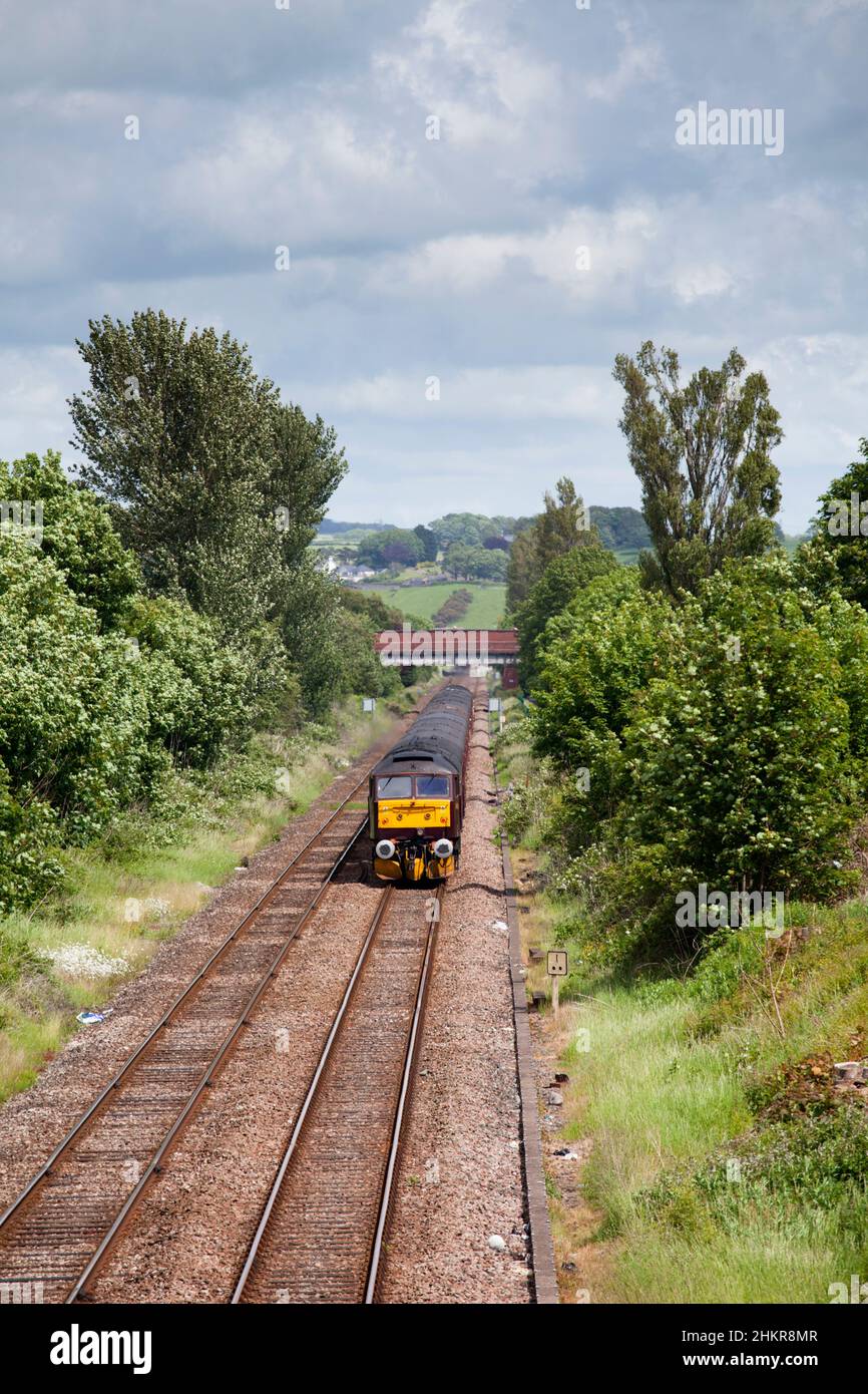 West Coast Railways class 47 diesel locomotive 47854 bringing up the ...