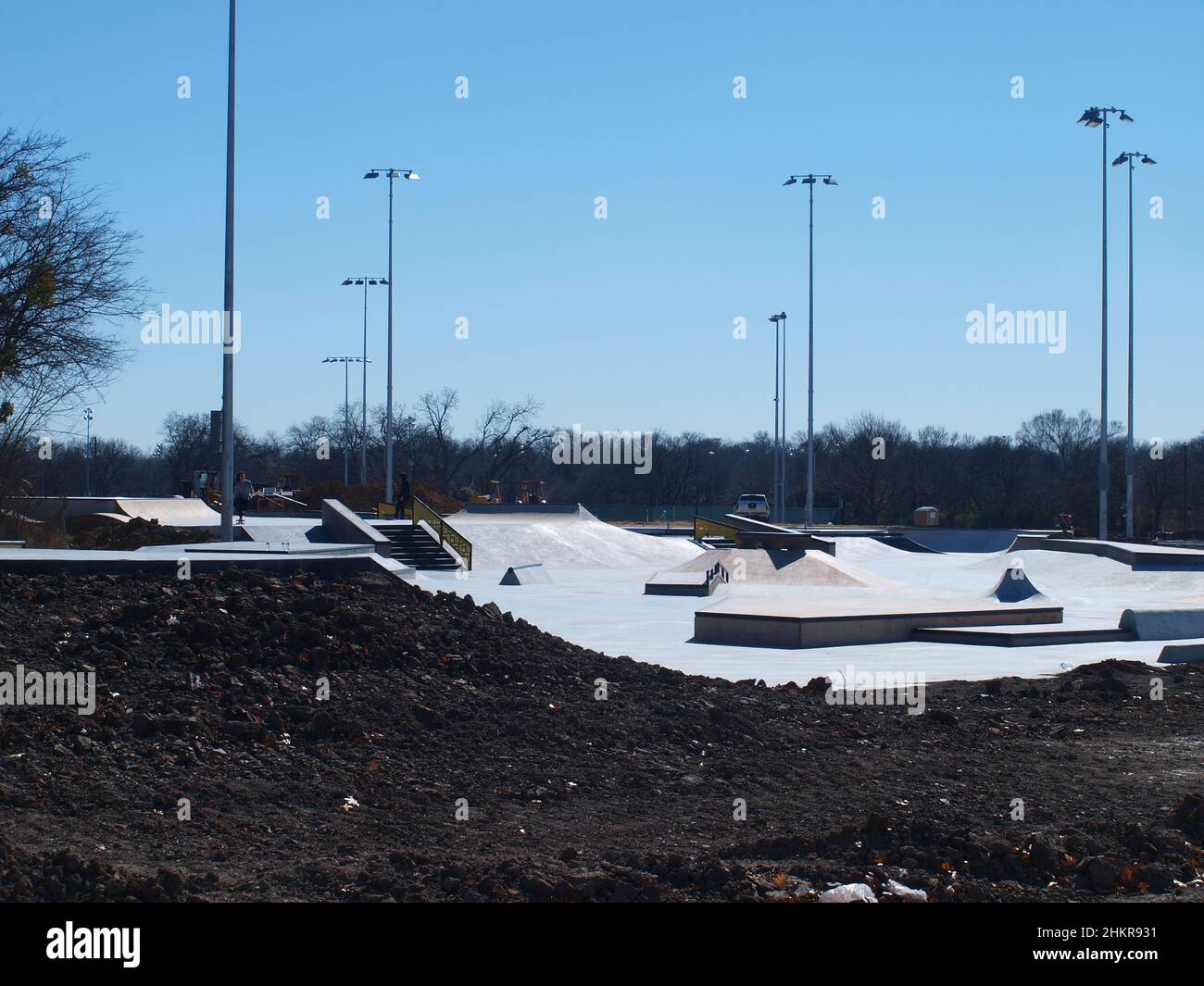 Growth in North Dallas strains roads,cell service, new housing ...