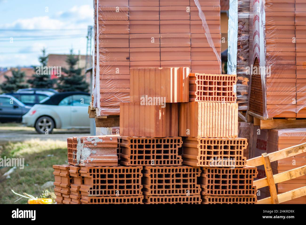 Blocks for the construction of residential buildings Stock Photo - Alamy
