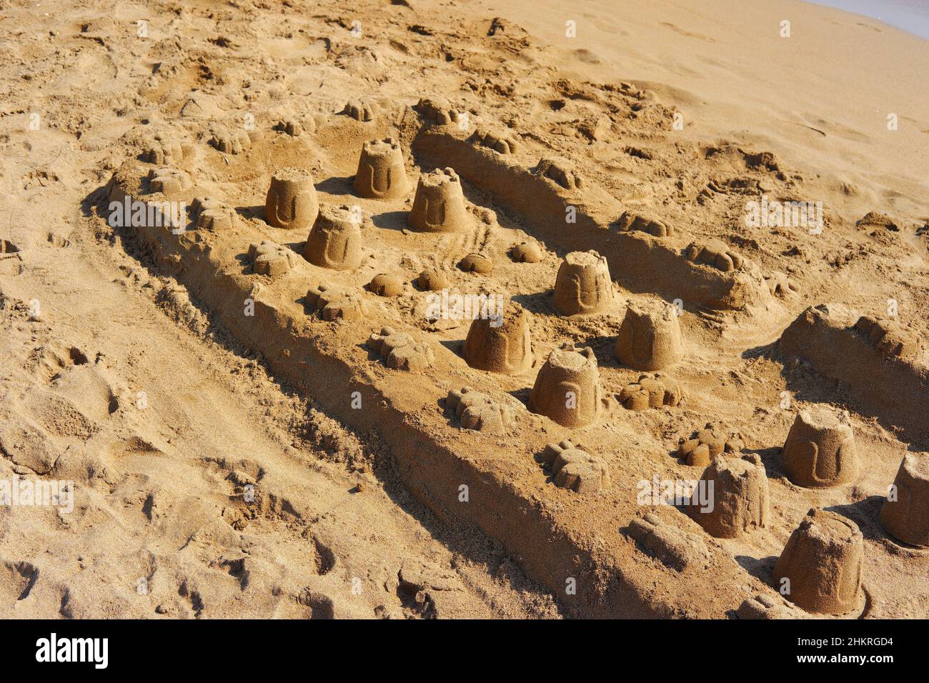 Sandcastle structure hi-res stock photography and images - Alamy