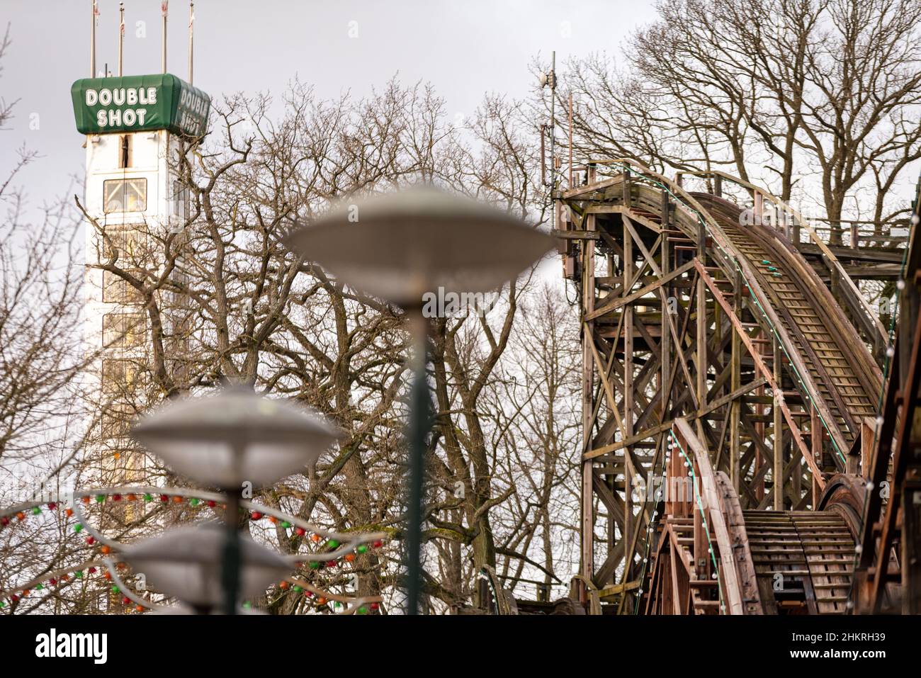 Amusement park rides faces hi-res stock photography and images - Alamy