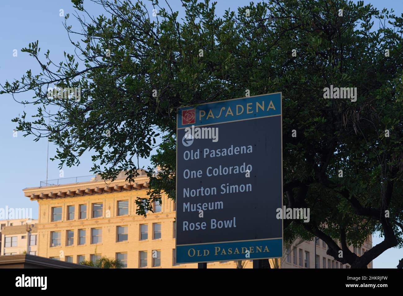 Street sign in the City of Pasadena indication Stock Photo - Alamy