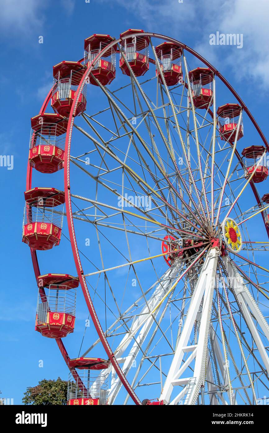Red Ferris Wheel In Bangor, Co Down Stock Photo - Alamy