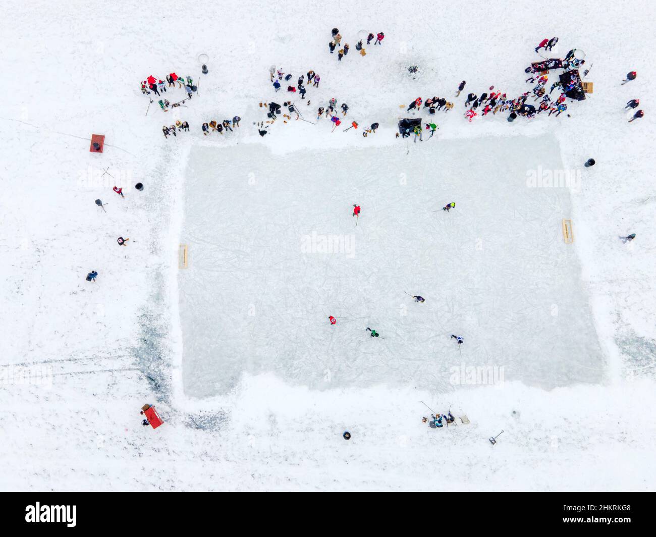House pond frozen skating hi-res stock photography and images - Alamy