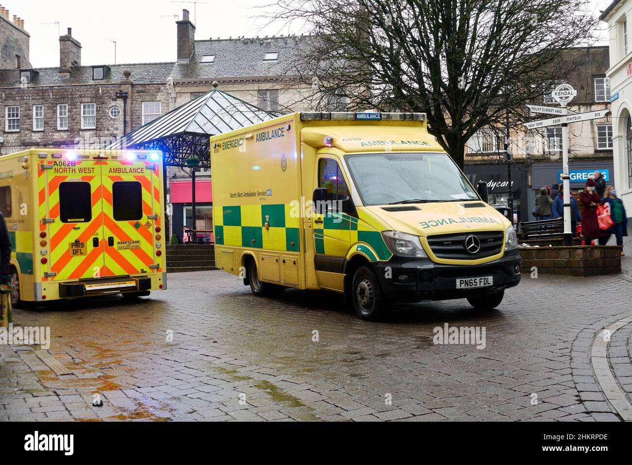 On scene response hi-res stock photography and images - Alamy