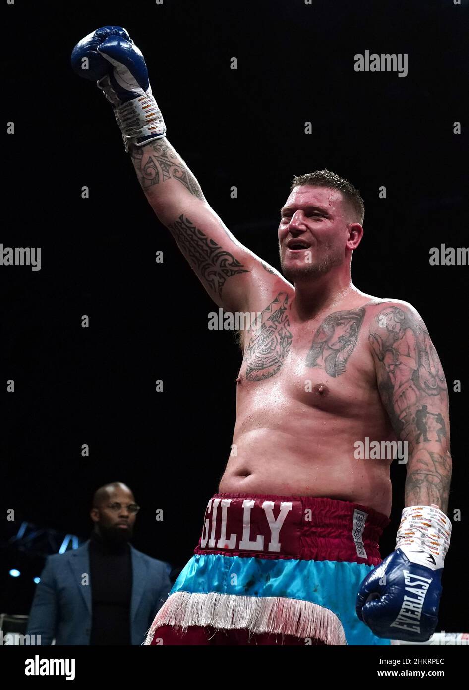 Shane Gill celebrates victory against Steve Robinson (not pictured) in ...