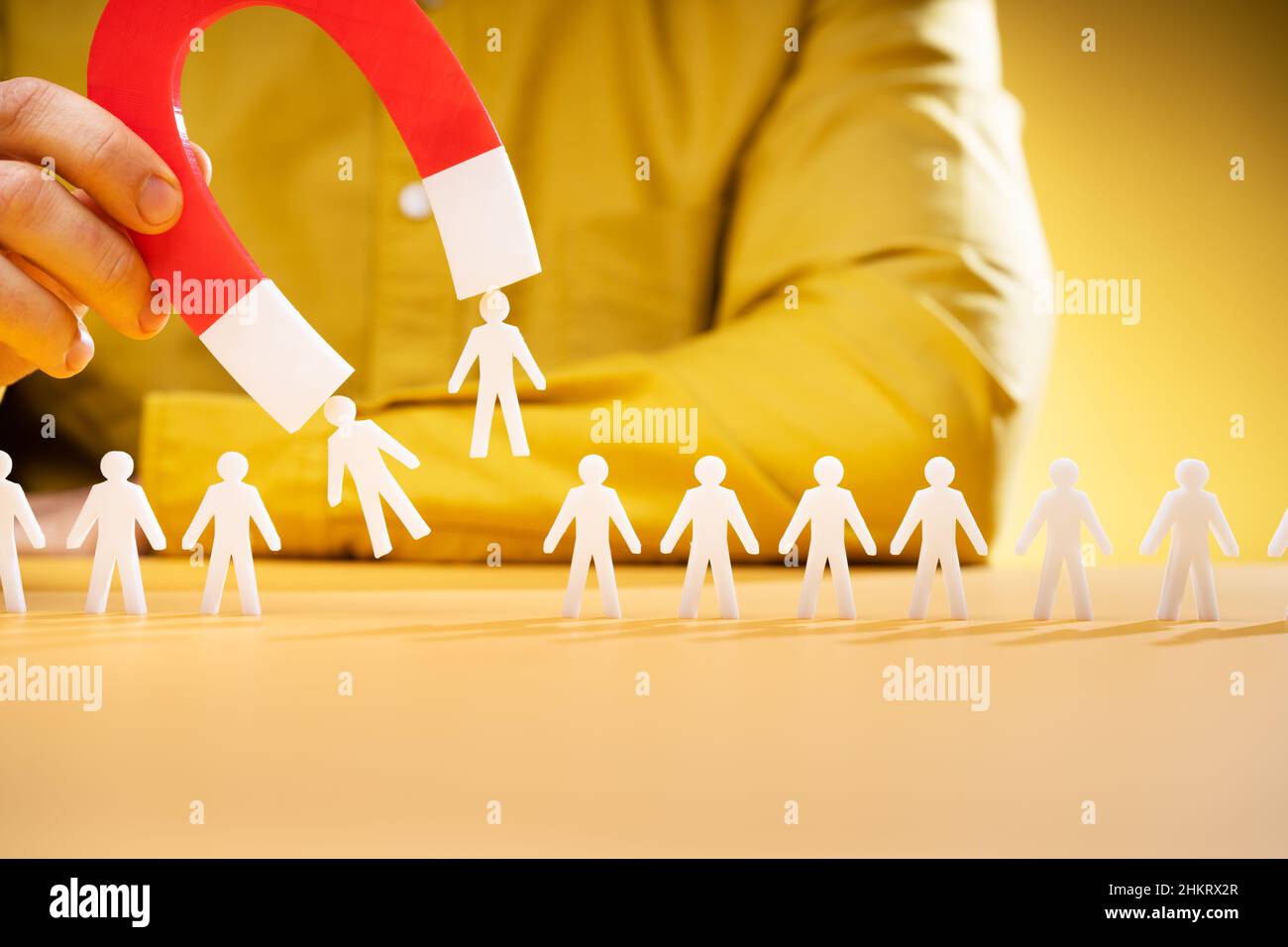 Business Lead And Customer Generation Magnet Pulling Figures Stock ...