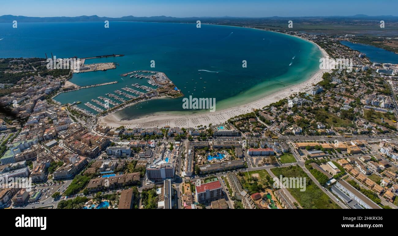 Aerial view, Port d'Alcúdia, Bay of Alcúdia, Platja d'Alcudia beach and ...