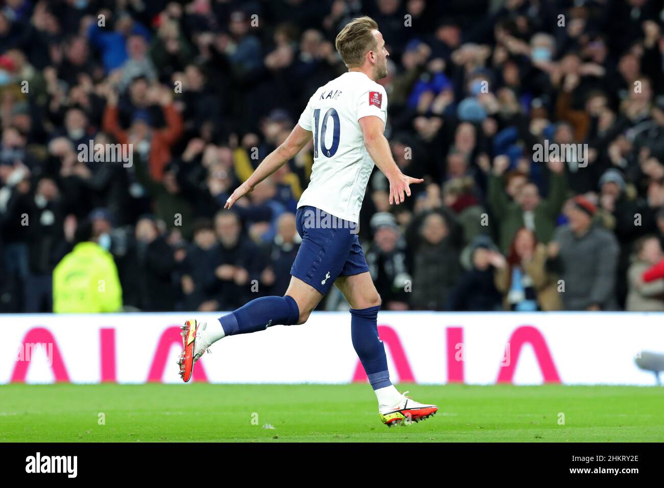 Harry kane 2022 brighton hi-res stock photography and images - Alamy