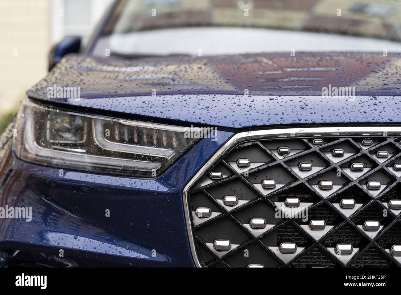 Front grill of a car Stock Photo - Alamy