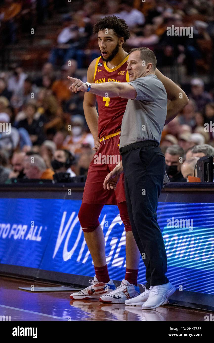 Center. 05th Feb, 2022. Head coach T.J Otzelberger and George Conduit ...