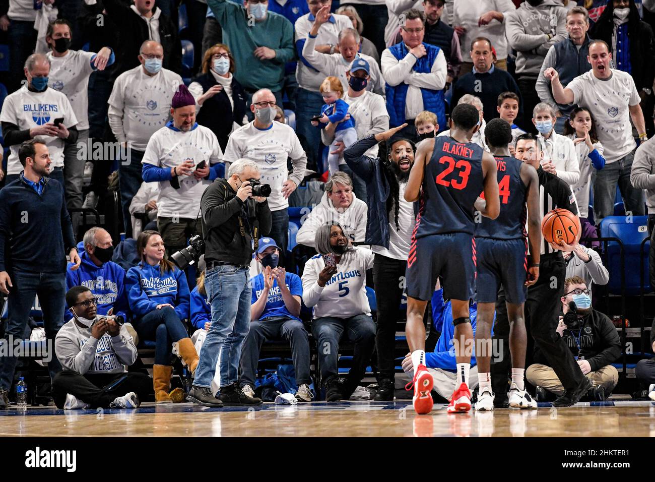 February 05, 2022: Dayton Flyers guard Kobe Elvis (24) gets into a ...