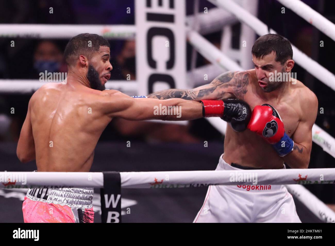 Las Vegas, Nevada, USA. 5th Feb, 2022. LAS VEGAS, NV - FEBRUARY 5: (R-L ...