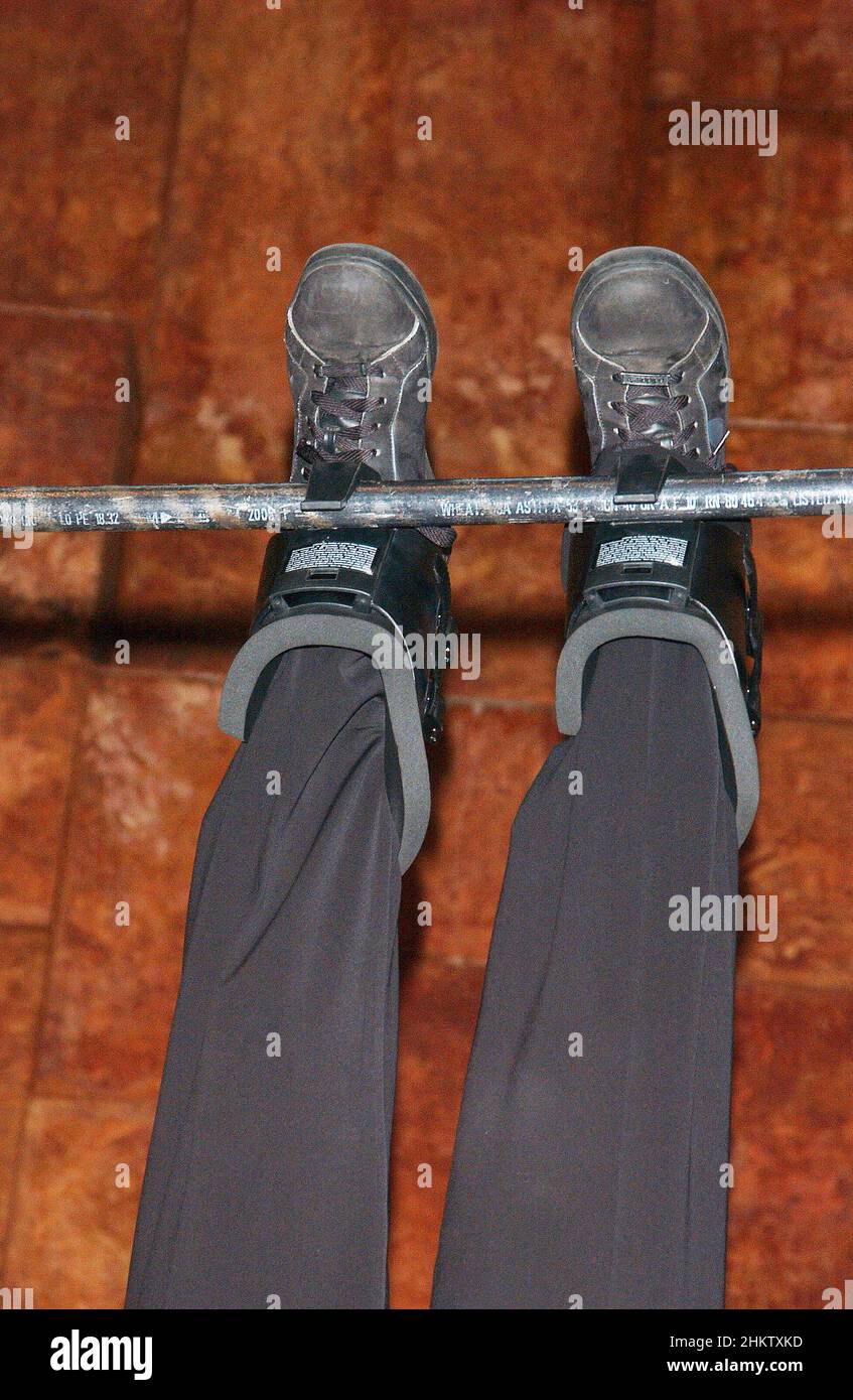 Feet hanging new york city hi-res stock photography and images - Alamy