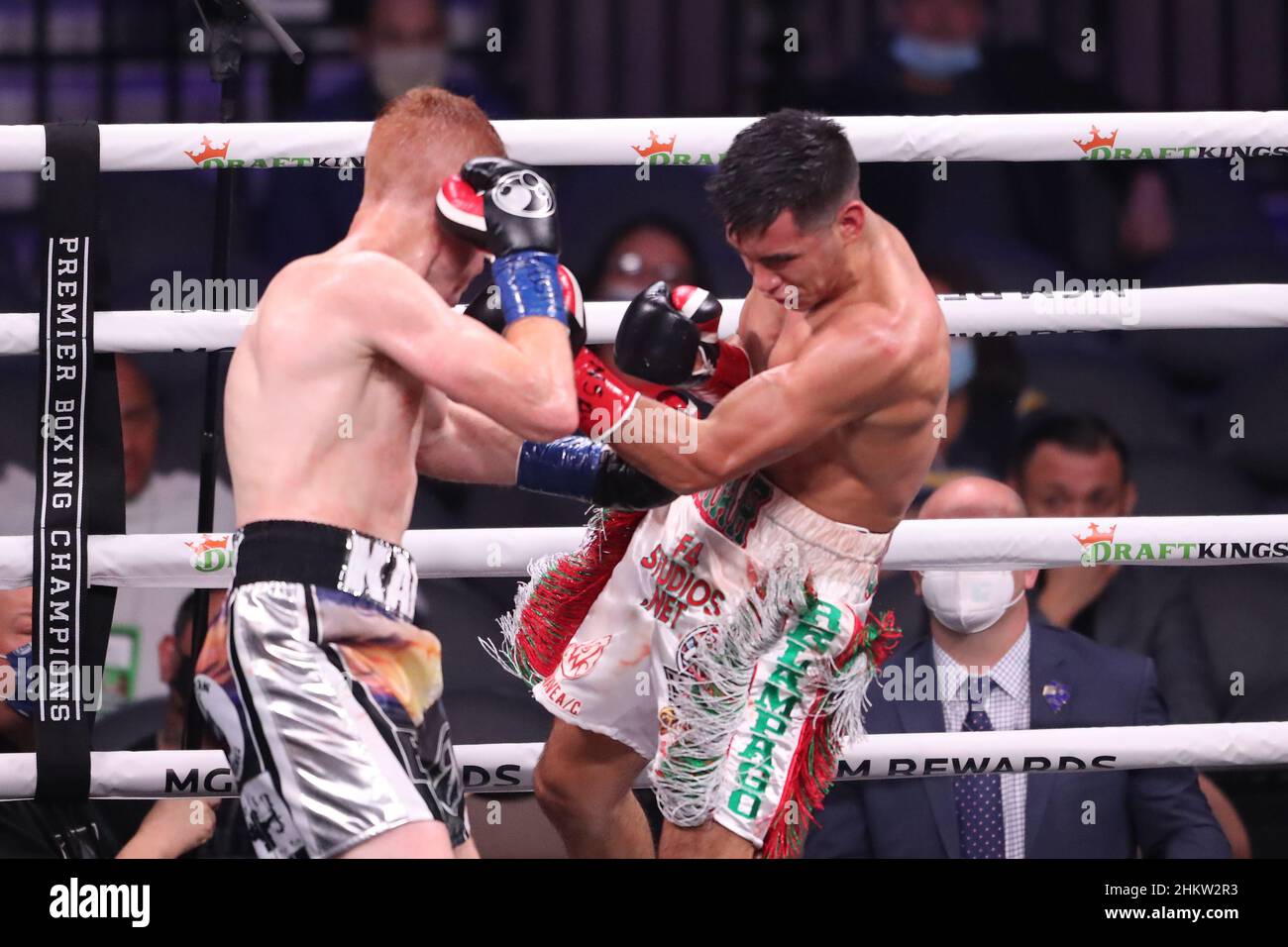 Las Vegas, Nevada, USA. 5th Feb, 2022. LAS VEGAS, NV - FEBRUARY 5: (R-L ...