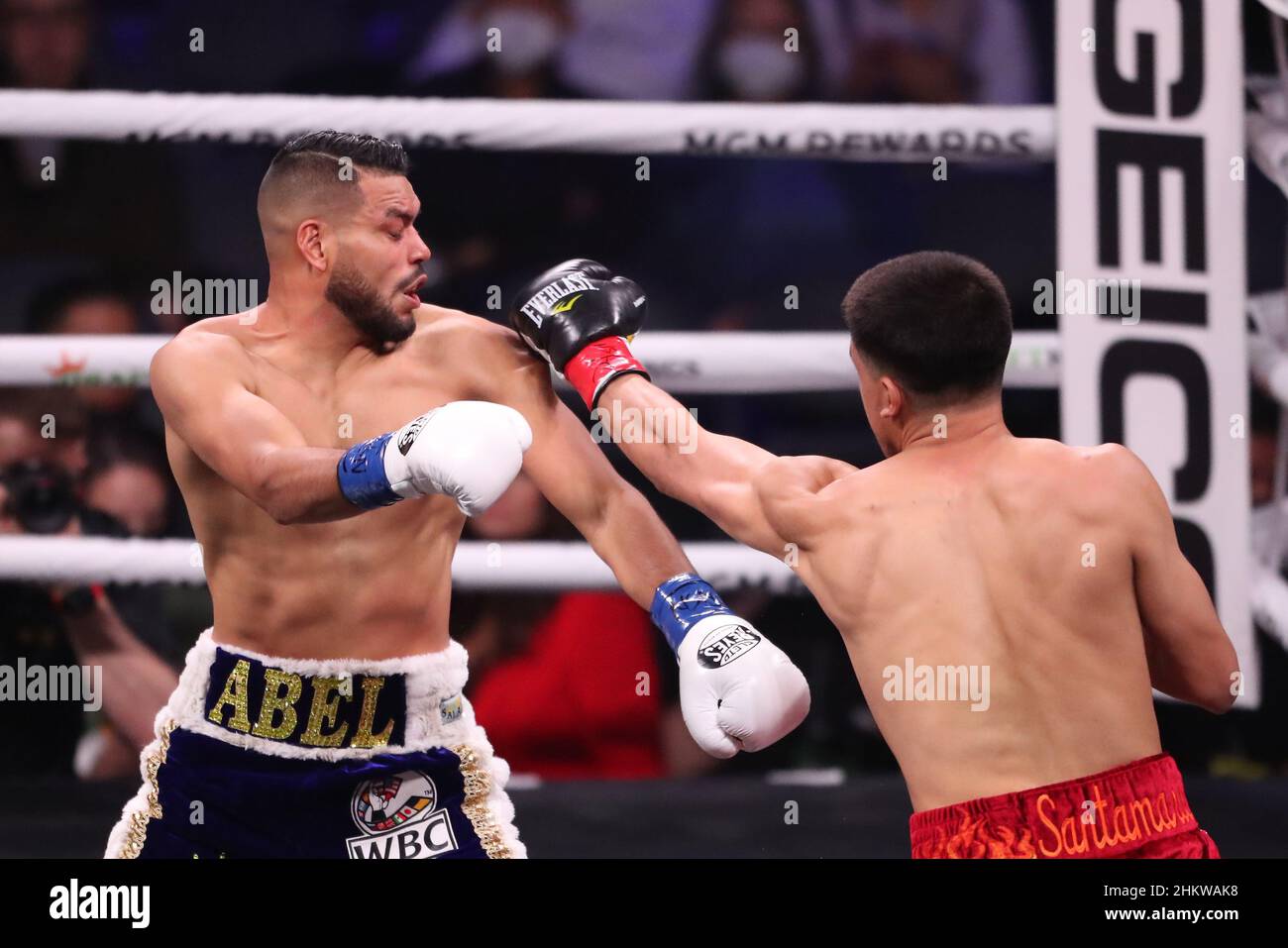 Las Vegas, Nevada, USA. 5th Feb, 2022. LAS VEGAS, NV - FEBRUARY 5: (R-L ...