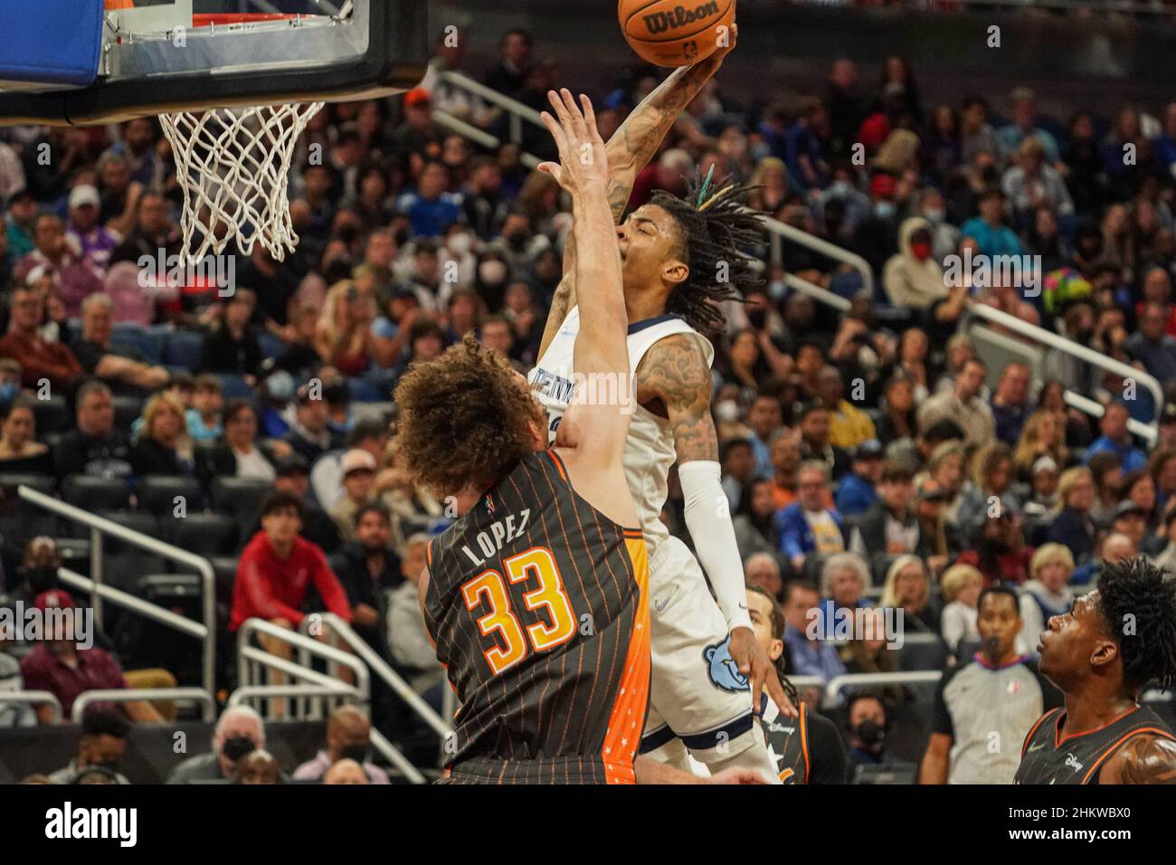 Ja morant dunk hi-res stock photography and images - Alamy