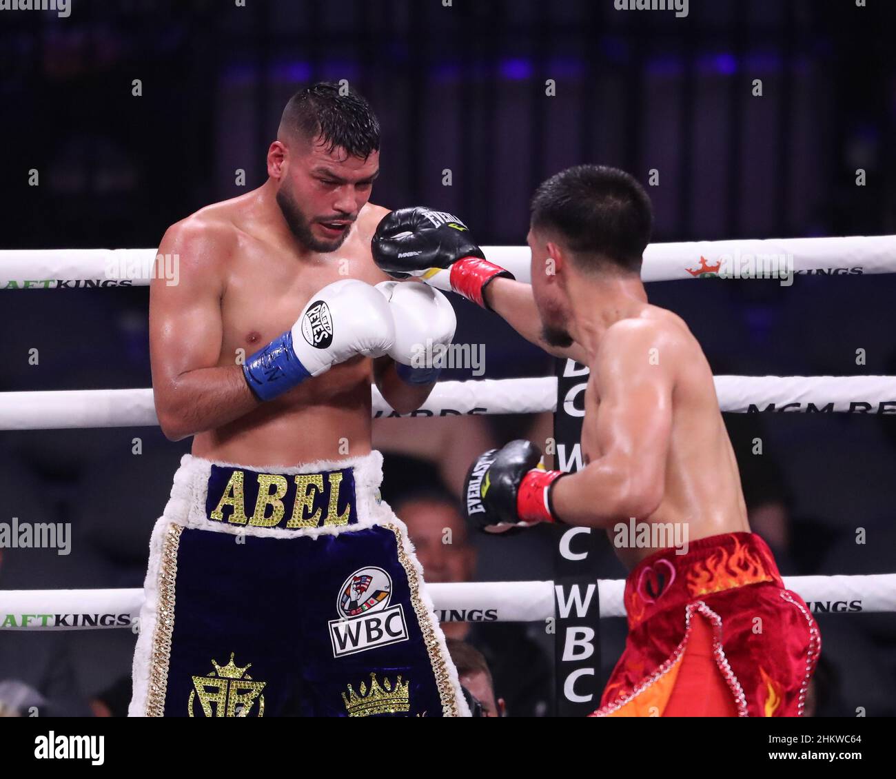 Las Vegas, Nevada, USA. 5th Feb, 2022. LAS VEGAS, NV - FEBRUARY 5: (R-L) Boxer Luke Santamaria ...