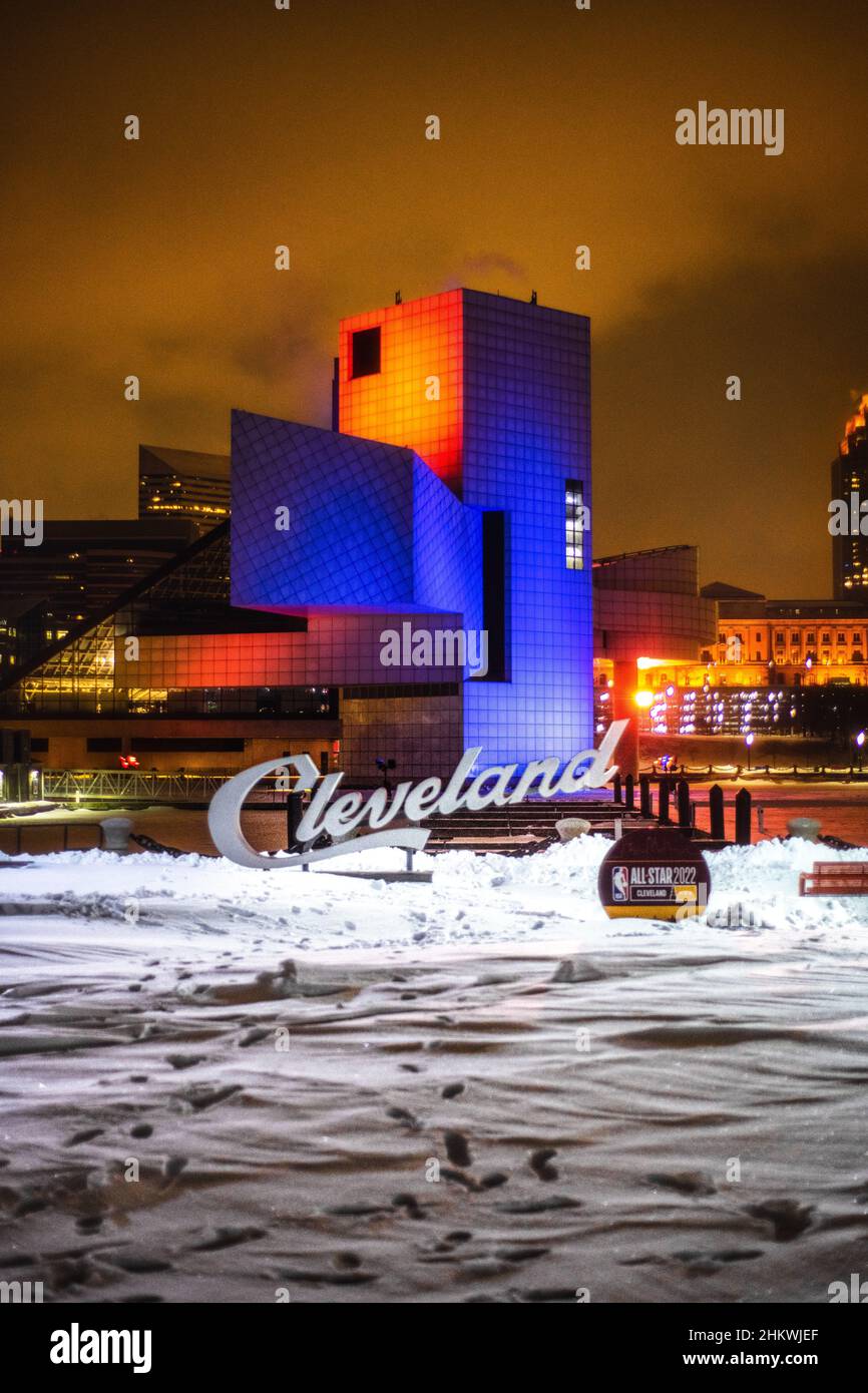 Cleveland ohio skyline winter hi-res stock photography and images - Alamy