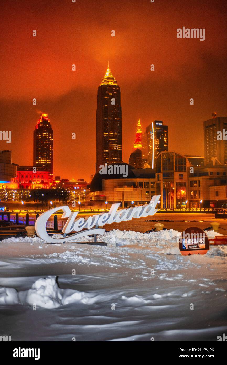Cleveland ohio skyline winter hi-res stock photography and images - Alamy