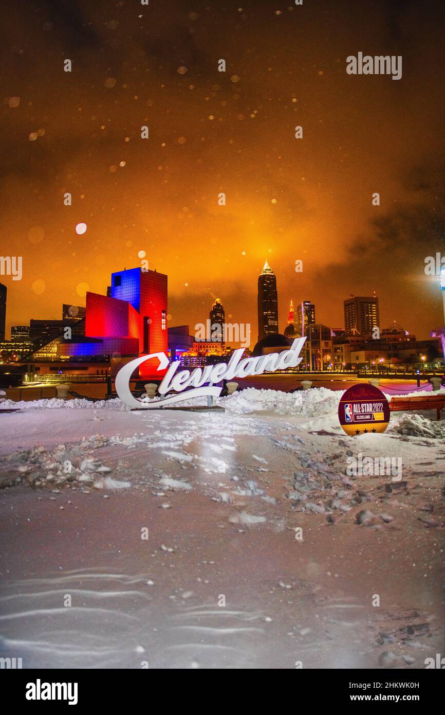 Cleveland ohio skyline winter hi-res stock photography and images - Alamy