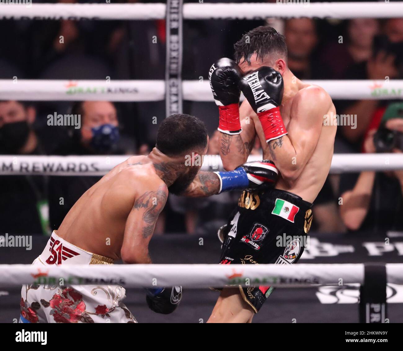 Las Vegas, Nevada, USA. 5th Feb, 2022. LAS VEGAS, NV - FEBRUARY 5: (L-R ...