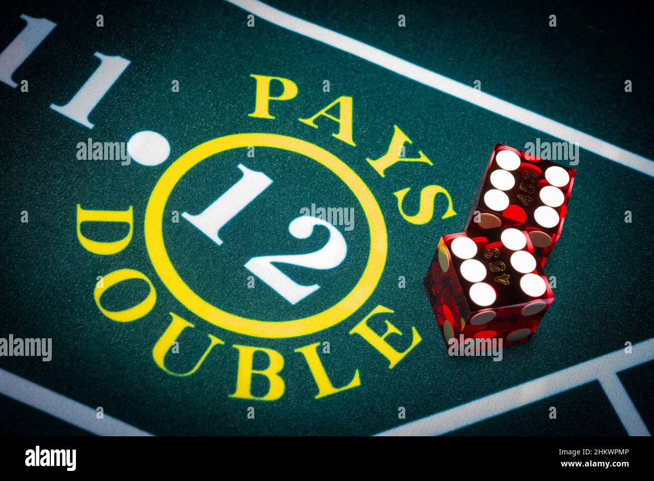 Dice and money hi-res stock photography and images - Alamy