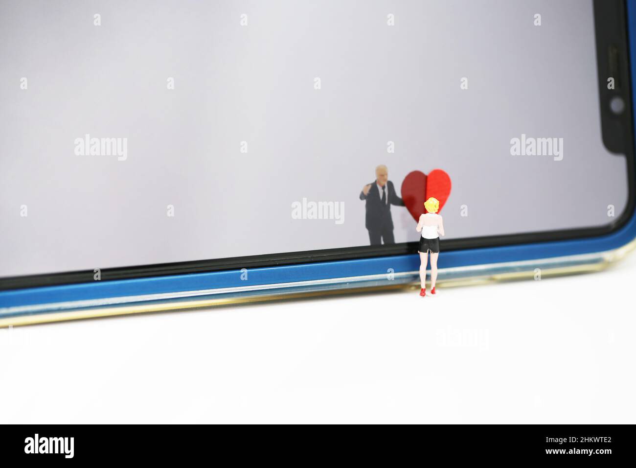 Woman keep smart phone hi-res stock photography and images - Alamy