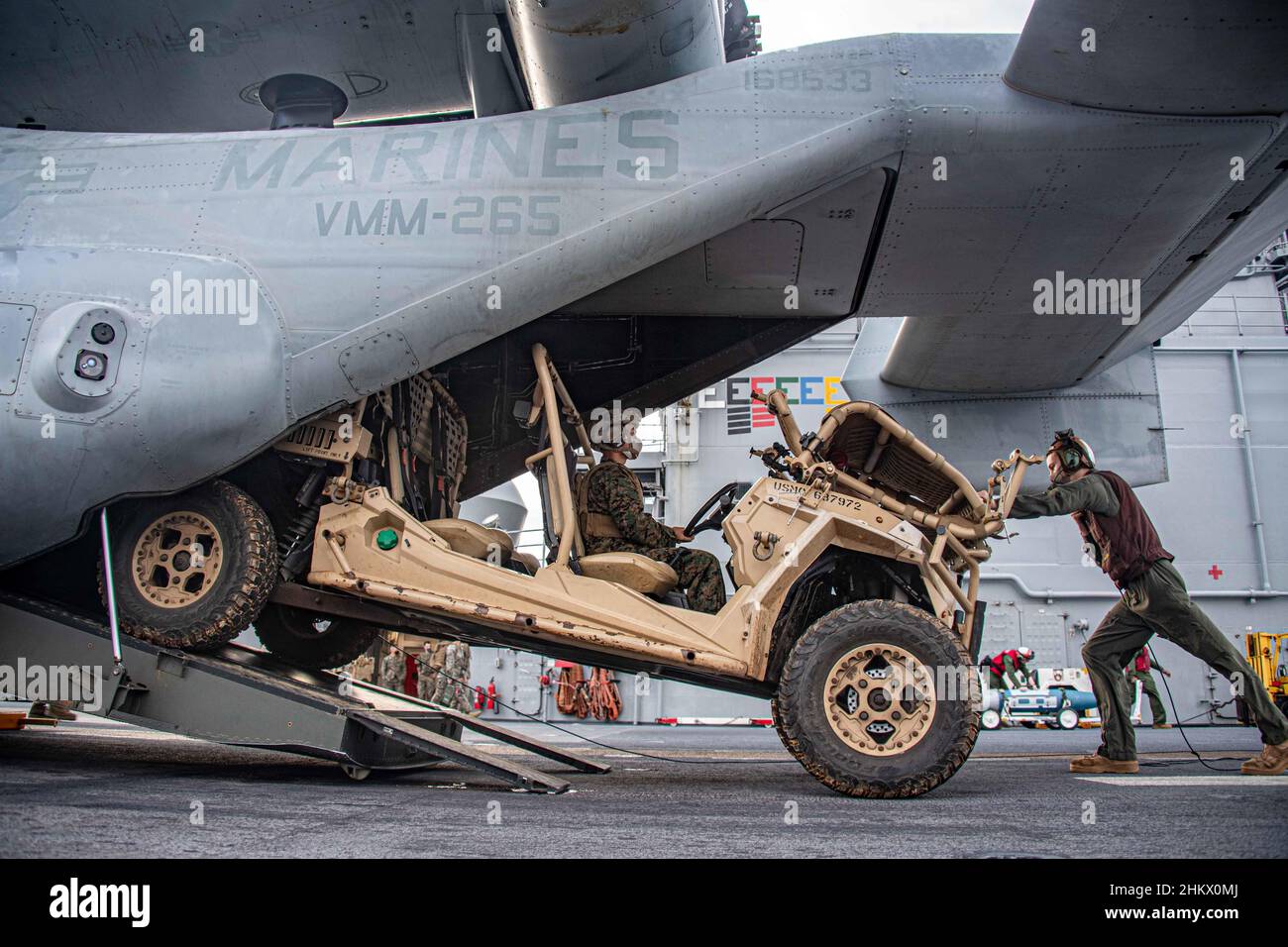PHILIPPINE SEA (Feb. 04, 2022) Corporal Manuel Rosario, left, from Las ...