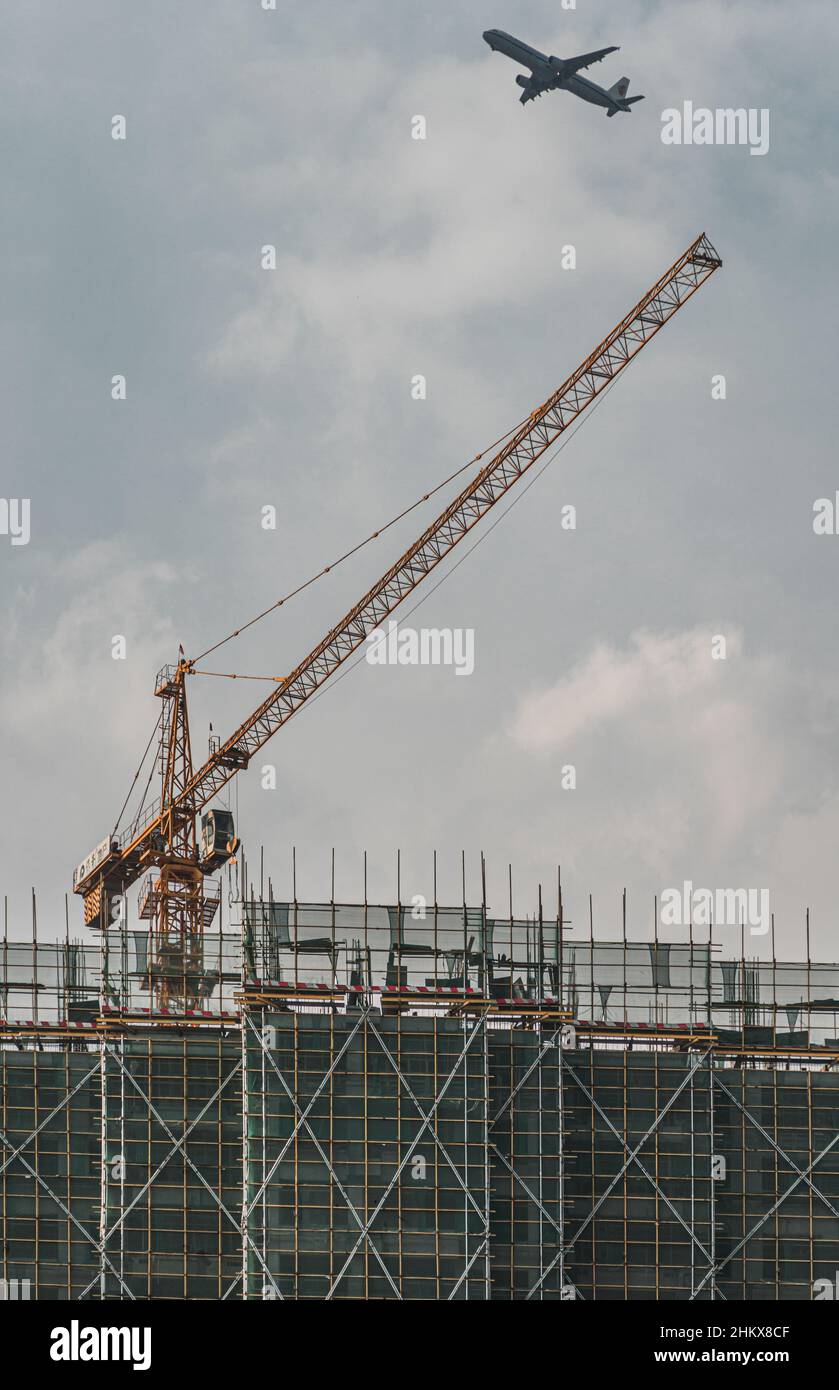 Flying constructions hi-res stock photography and images - Alamy