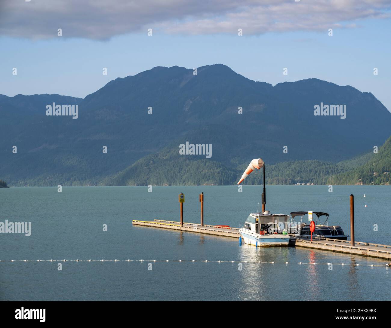Beach harrison lake harrison hot hi-res stock photography and images ...